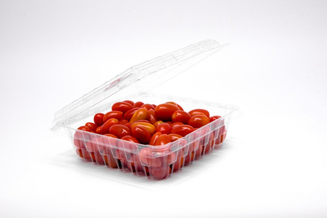 1.5 lb. /24 oz. Grape Tomato Clamshell (27575F) - Royal Interpack