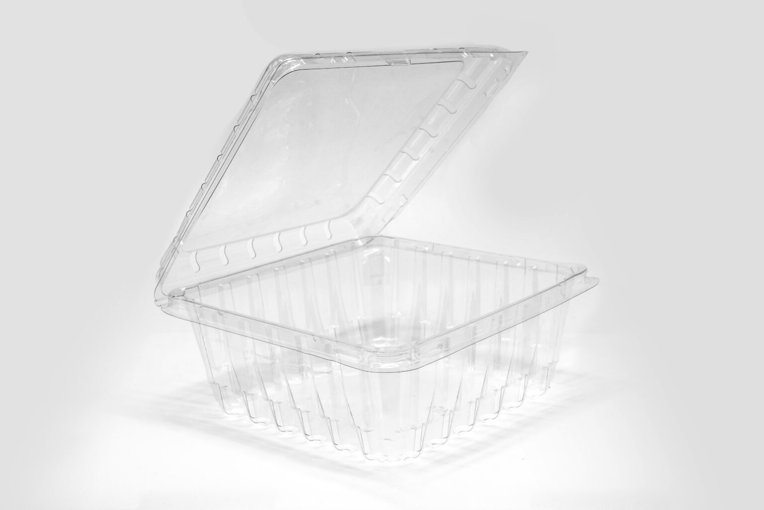 2 lb. / 32 oz. Grape Tomato Clamshell - Royal Interpack