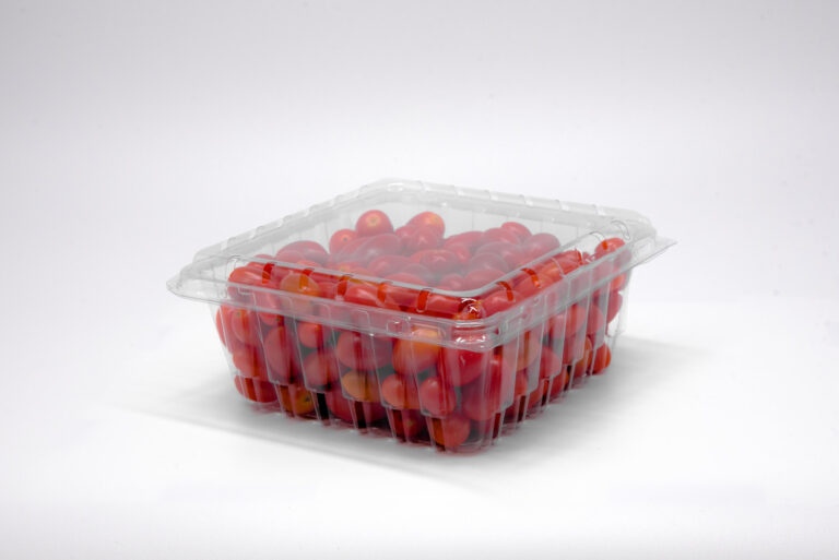 2 lb. / 32 oz. Grape Tomato Clamshell - Royal Interpack